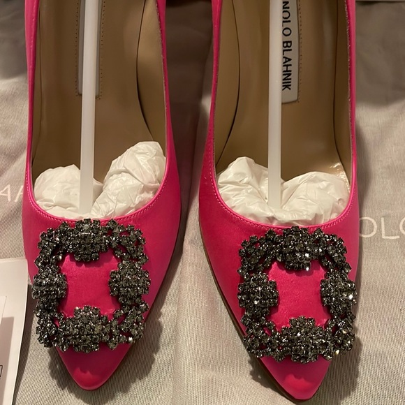 Manolo Blahnik | Shoes | Brand New Manolo Hangisi 5 Satin Fuscia Bubble ...